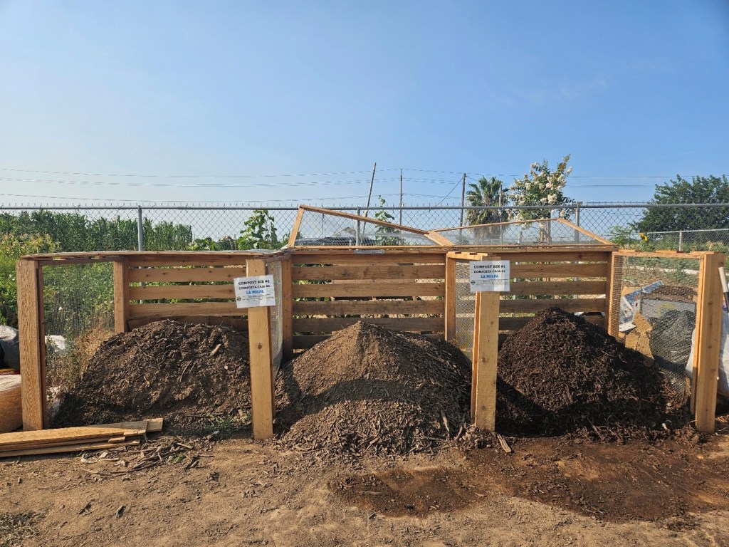 Community Composting – AGROECOLOGY LAB